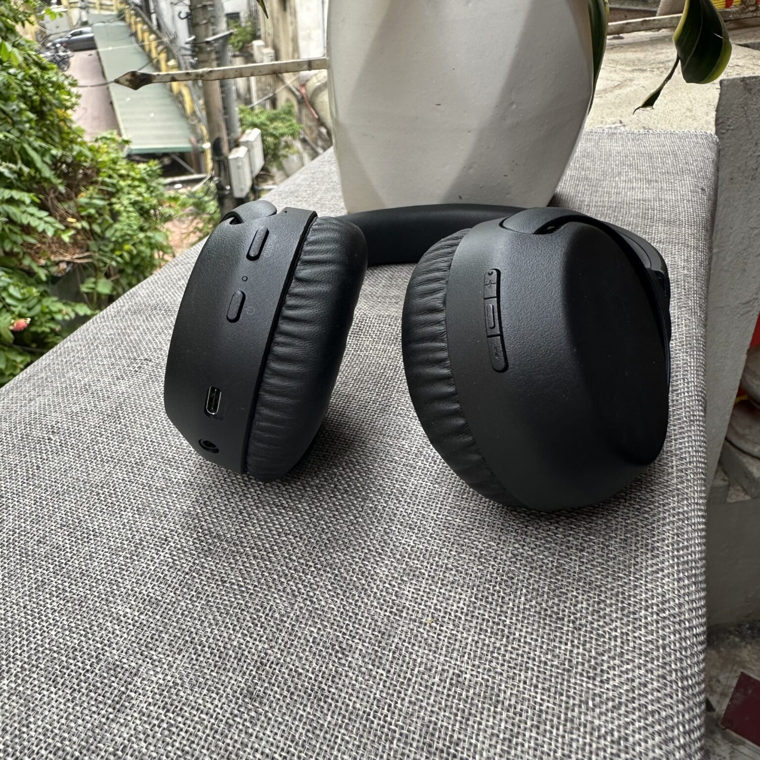Sony WH-XB700 wireless